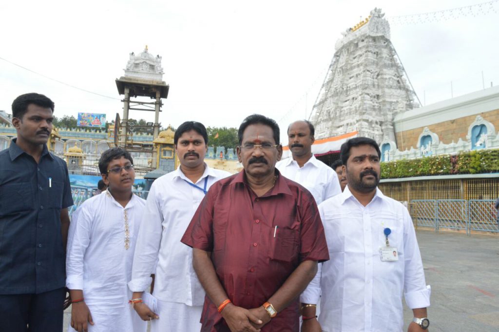 Tamil Nadu Minister Sellur K. Raju visits Tirumala – Tirumala Updates