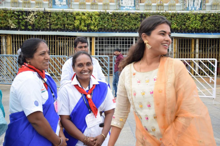 Bhuma Mounika Reddy offers prayers at Tirumala temple – Tirumala Updates