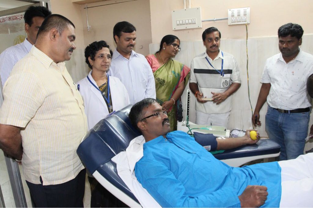 CVSO Ake Ravi Krishna donates blood on Police Commemoration Day ...