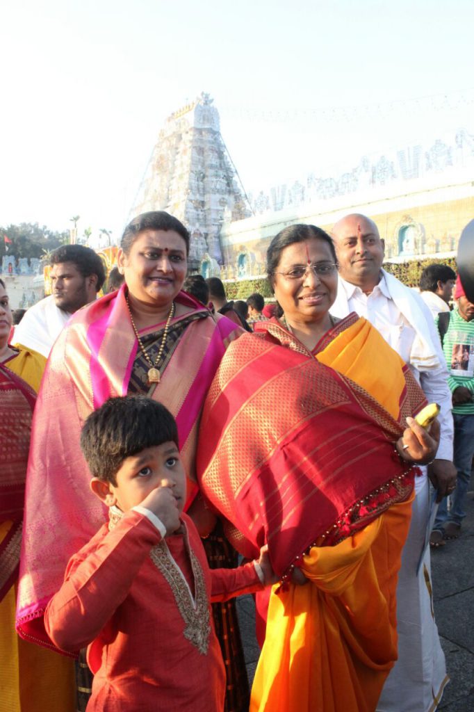 VIPs and Political leaders visit Tirumala on Eve of Vaikunta Ekadasi ...