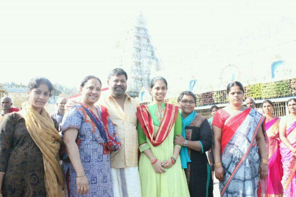 Tamil Director P Vasu offered prayers at Tirumala – Tirumala Updates