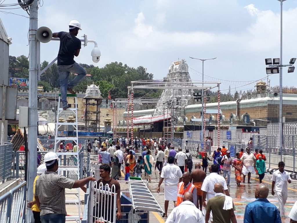 280 new Cameras to be fixed in mada streets and inside temple ...