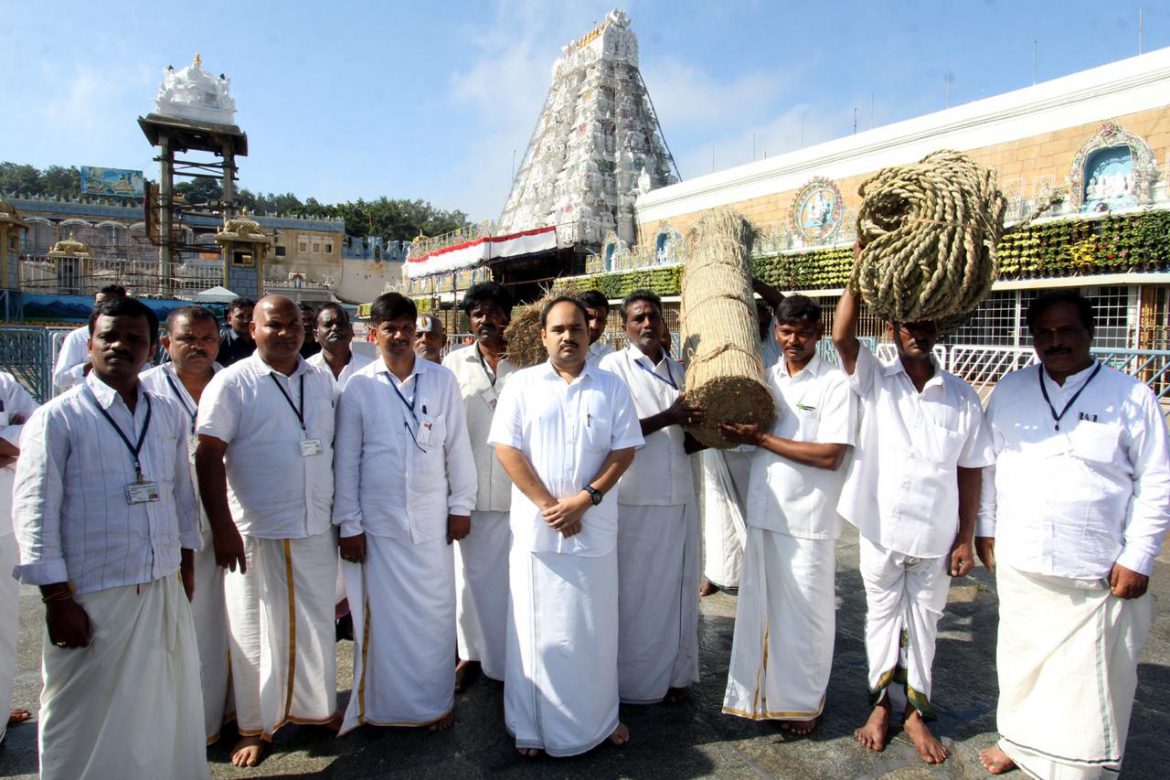 Sacred Darbha Mats used for Dwajarohanam handed over to Temple ...