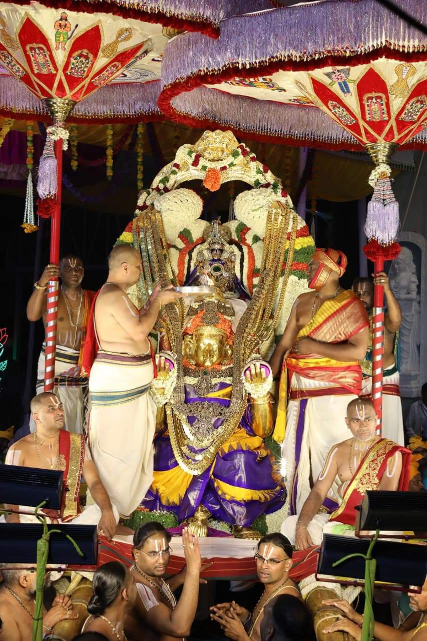 Malayappa Swamy took ride on the Garuda Vahanam – Tirumala Updates