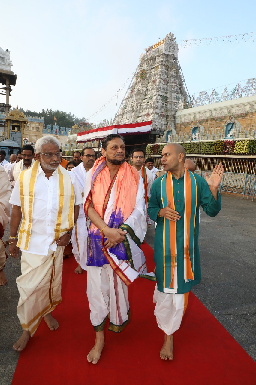 CJI Justice Sharad Aravind Bobde prays at Tirumala – Tirumala Updates
